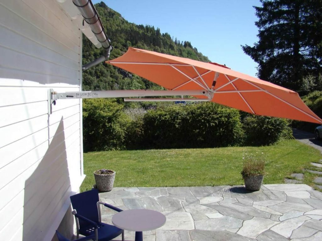 Prostor P4 Væghængt Parasol Ø270 cm Terracotta Rød - Parasol